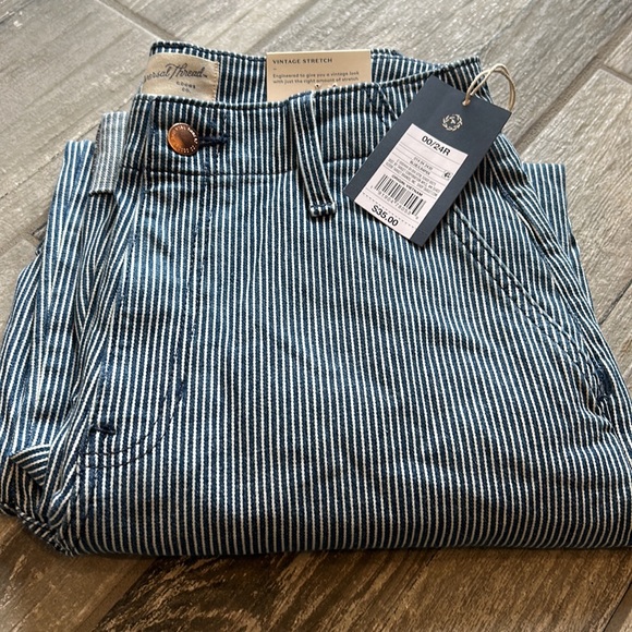 Universal Thread | Pants & Jumpsuits | 0 Relaxed Straight Universal ...